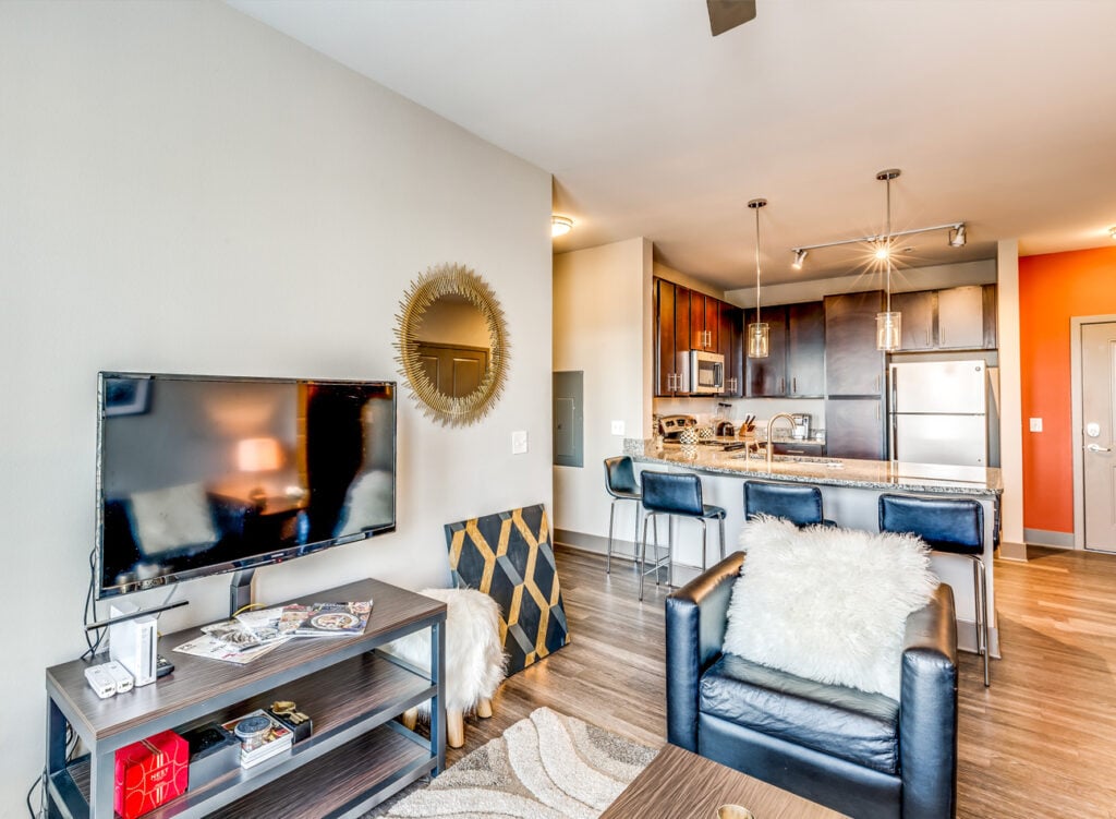 Mizzou Student Apartments - Comfort & Style at Todd